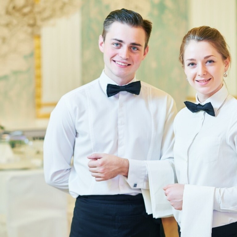 HOSPITALITY ESSENTIALS – SKILL BUILDER (online)
